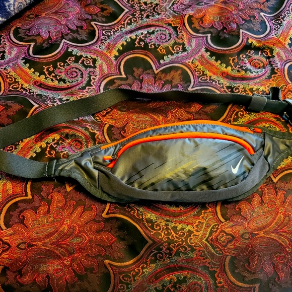 Nike | Bags | Nike Running Fanny Pack | Poshmark